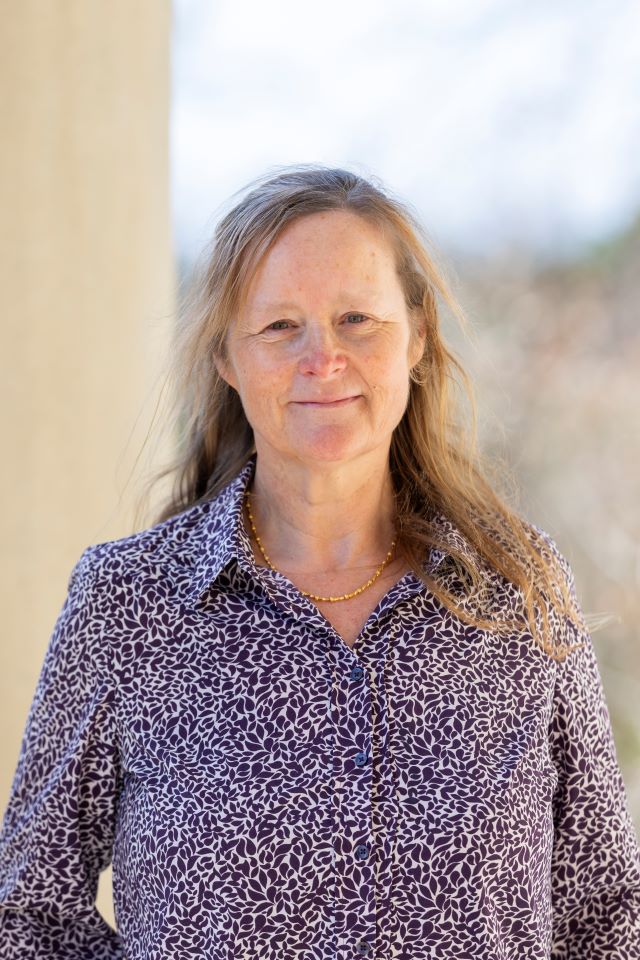 Fiona Russek | H + R